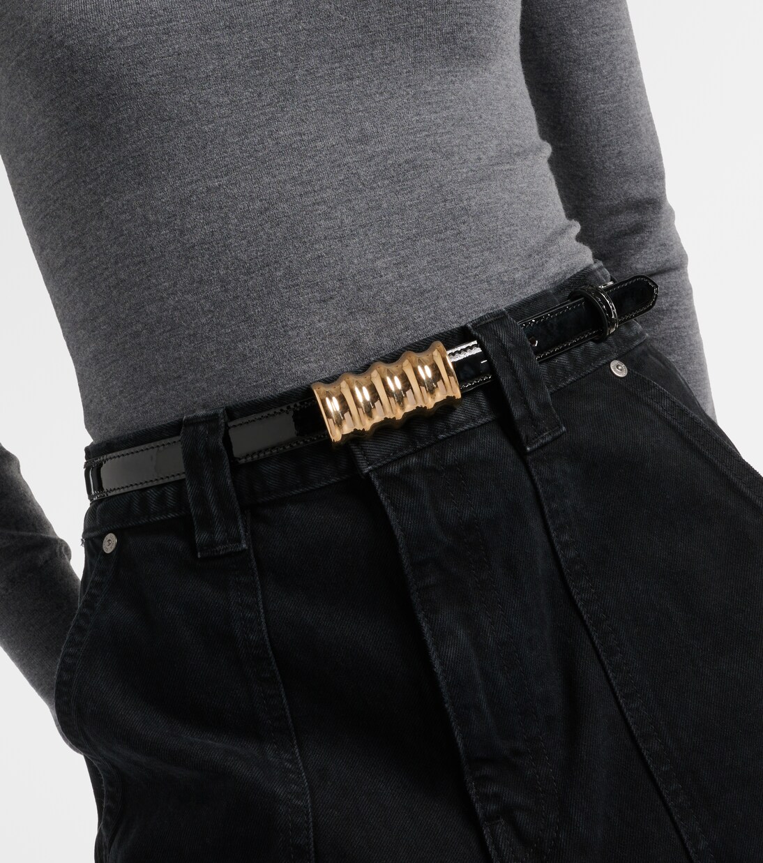 Julius Small patent leather belt in black - Khaite | Mytheresa