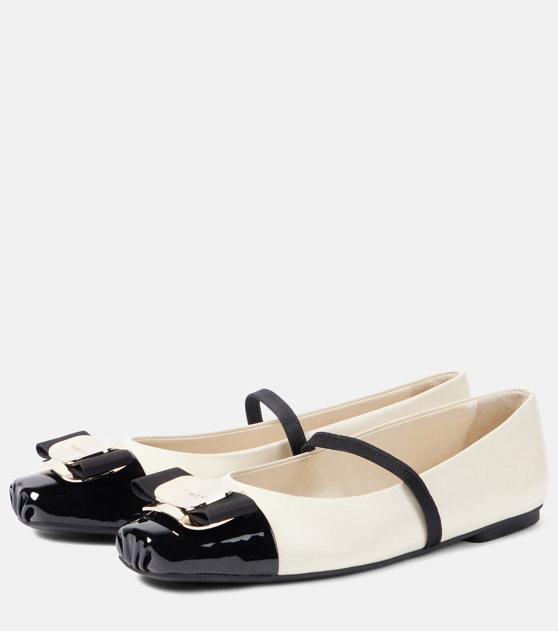 Zina leather ballet flats in white - Ferragamo | Mytheresa