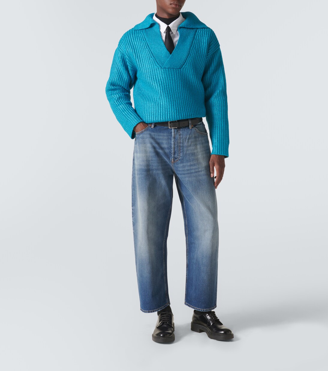 Cropped barrel-leg jeans in blue - Valentino | Mytheresa