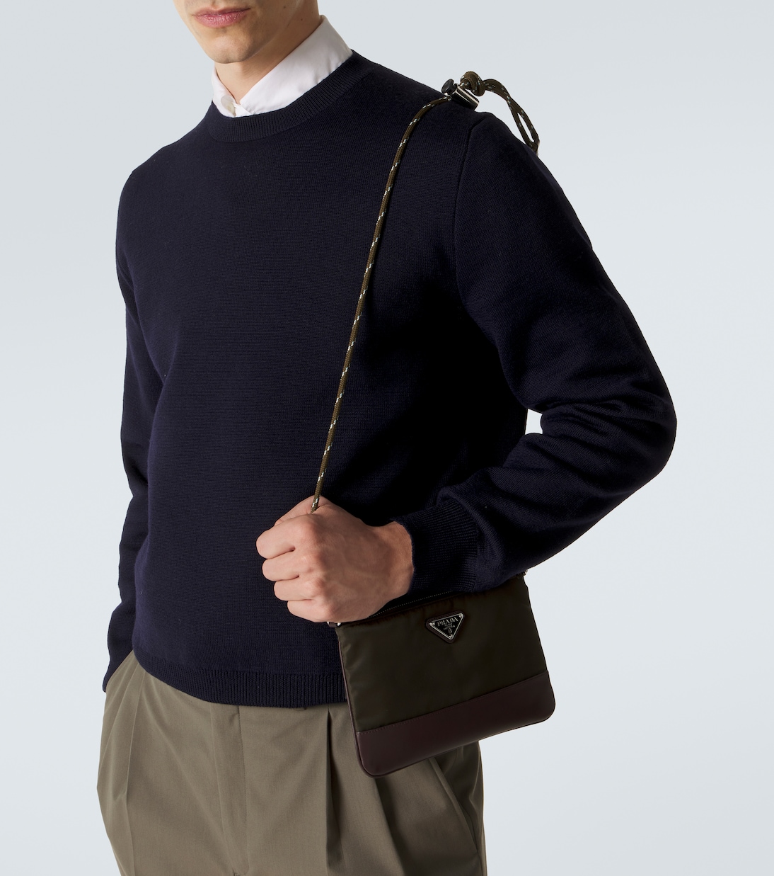 Pouch con correa Prada Speedrock de Re-Nylon en verde - Prada | Mytheresa