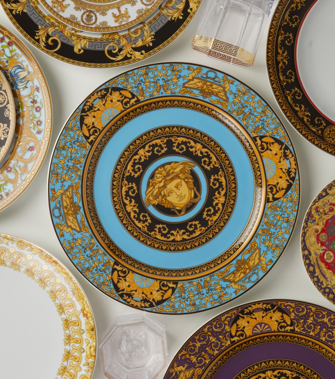 Medusa service plate in multicoloured - Versace Home | Mytheresa