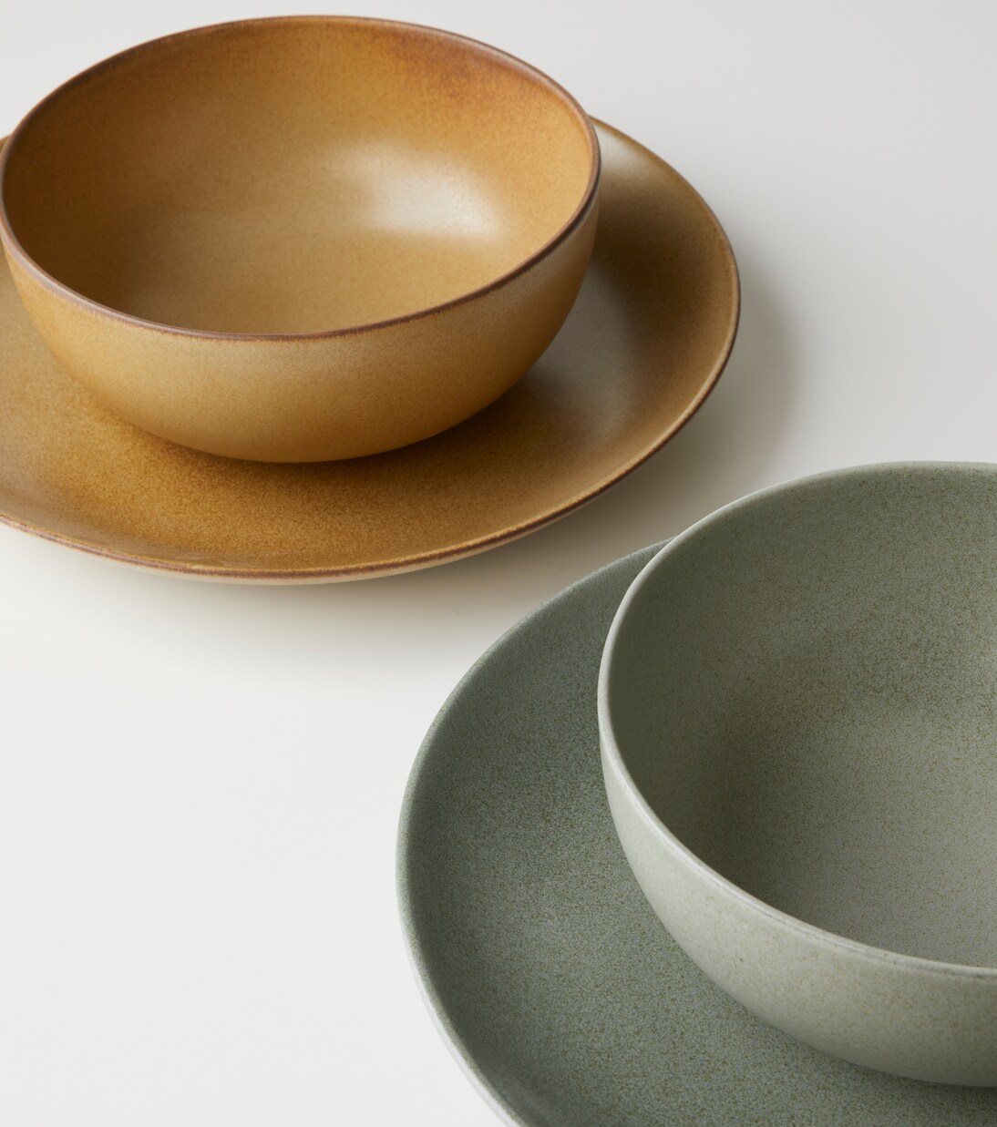 Terra porcelain charger plate in beige - L Objet | Mytheresa