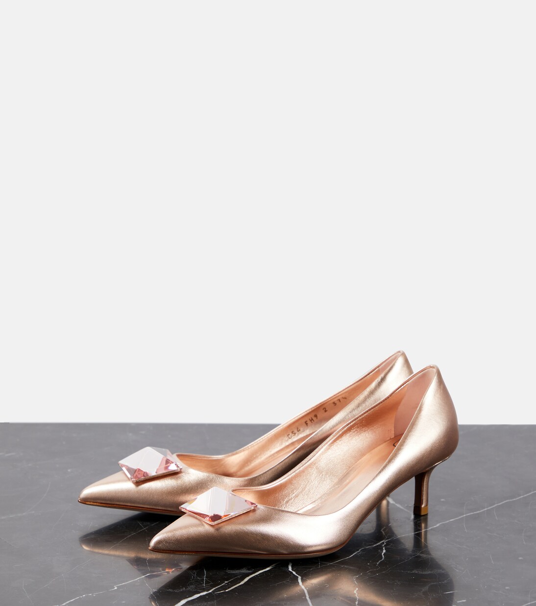 One Stud embellished leather pumps in pink - Valentino Garavani | Mytheresa