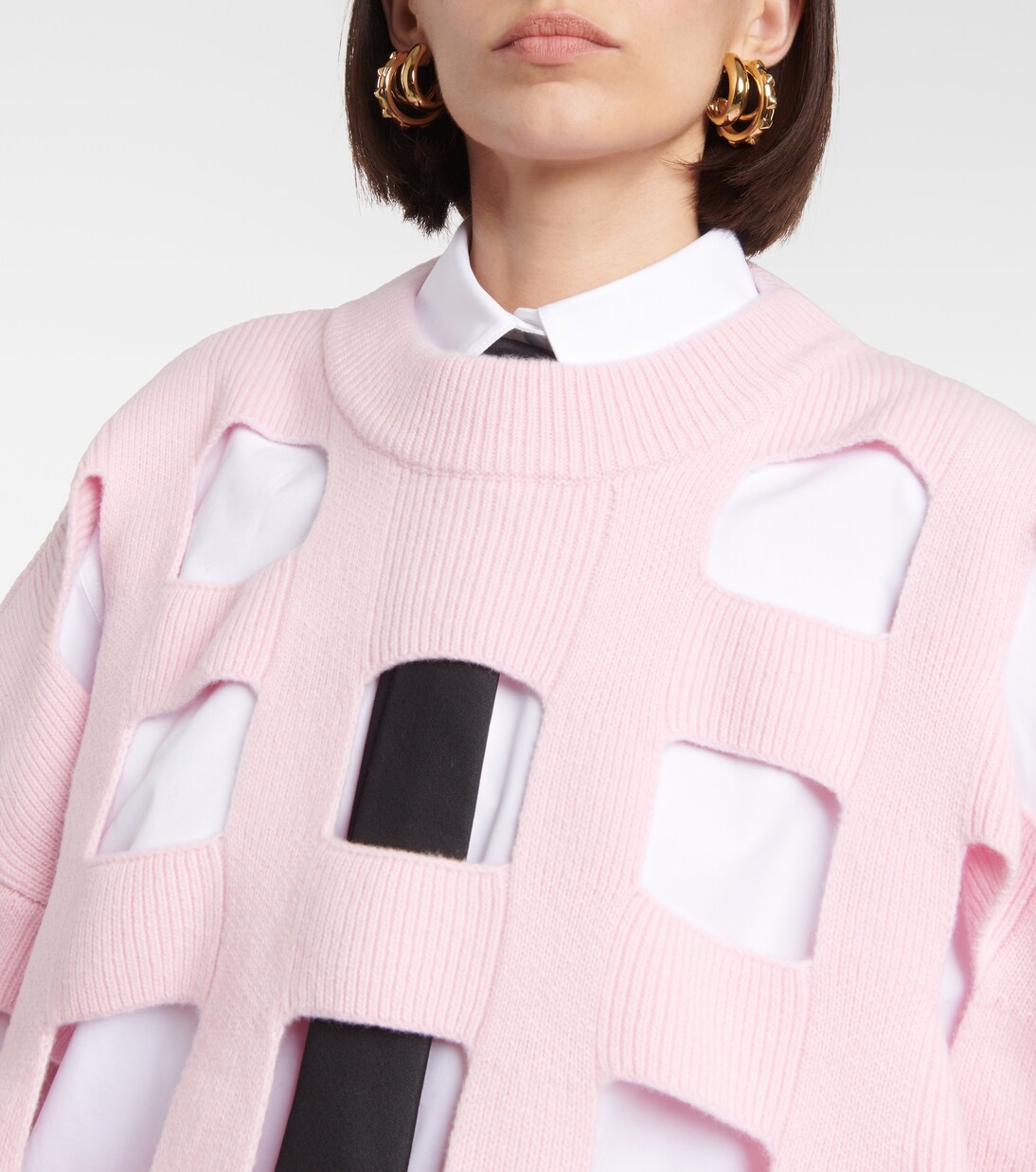 Cutout wool sweater in pink - Valentino | Mytheresa